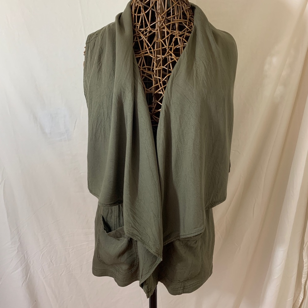 Caslon Drape Utility Vest Olive Green Large - Gem
